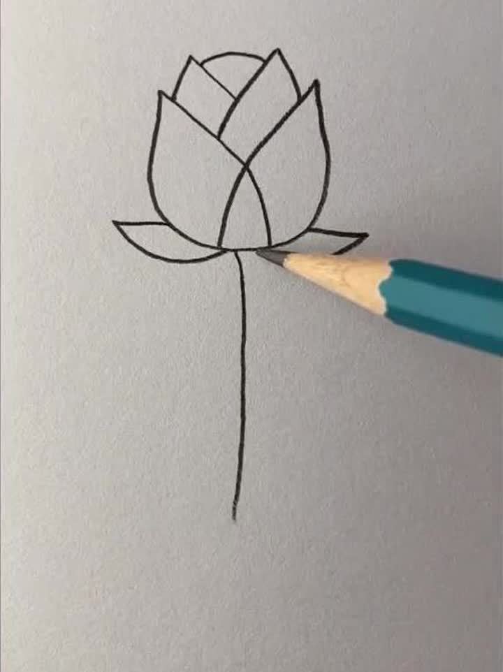 用两个y画一朵漂亮的玫瑰花!