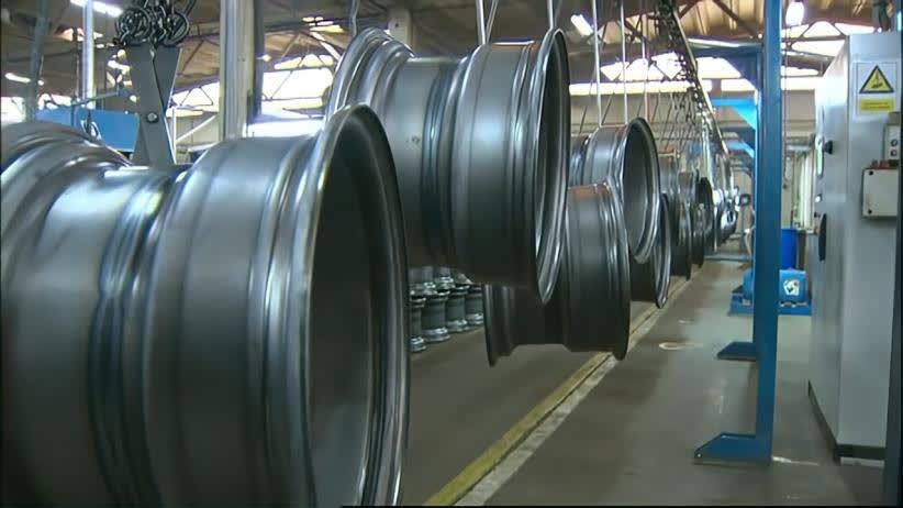 美国工厂惊人的轮毂制造,疯狂的制作过程,不得不服