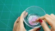 教你手工自制史莱姆最简单的制作方法,用家中现有的材料就能做