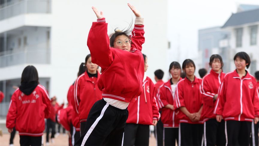 我在塔沟武校学武术:努力训练的塔沟小子,为他们点赞!