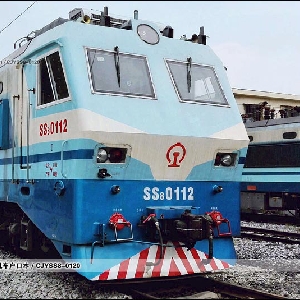 南局南段HXD1D0195 