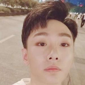 博学多才的小鱼Y 