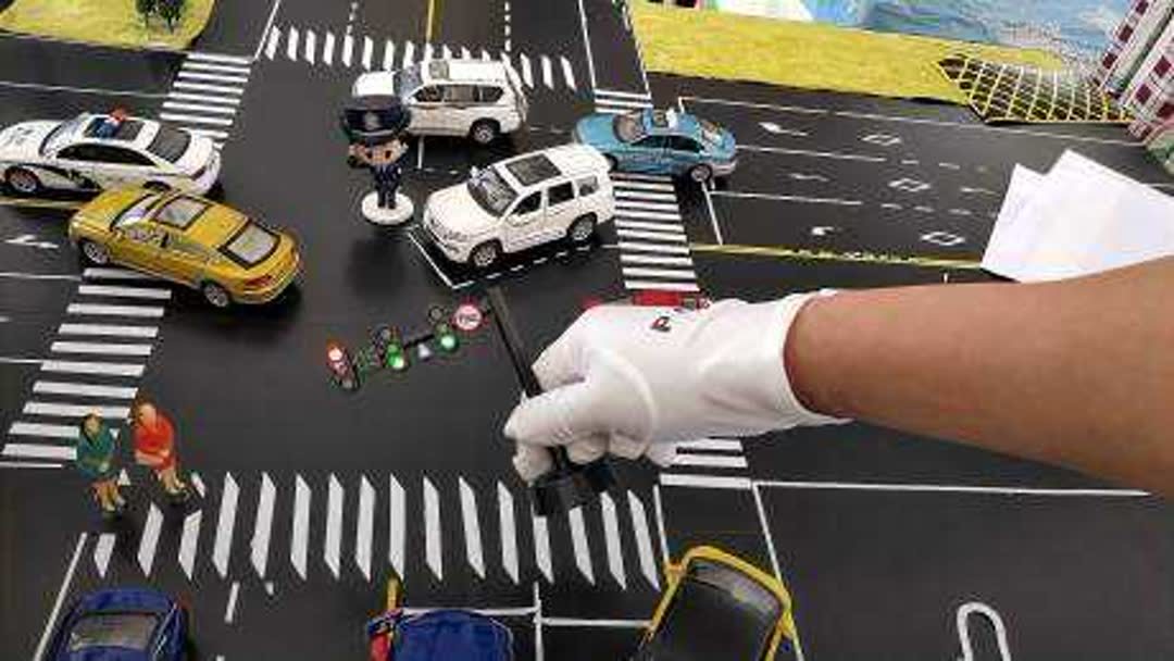 左转弯待转区路口知识点