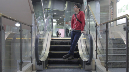 日本打造“迷你电梯”,跨2步就走完,网友:这是闹着玩的?