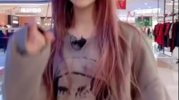 你信不信我敢打你女朋友 ? ? ?