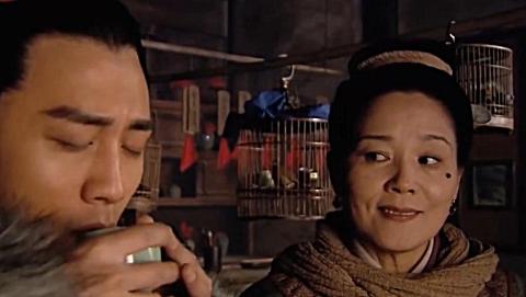 古人讲究门当户对, 媒婆往你家门口看一眼, 就知道你的家庭状况