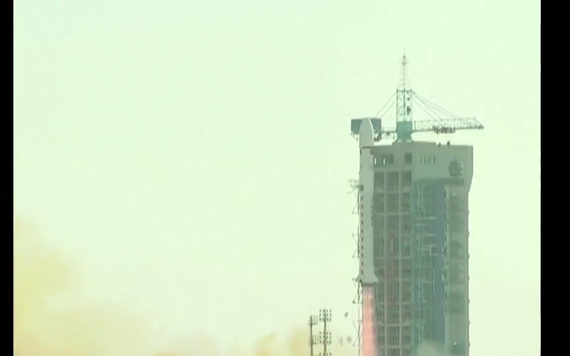 陆地勘查卫星二号在酒泉由长征二号丁火箭成功发射