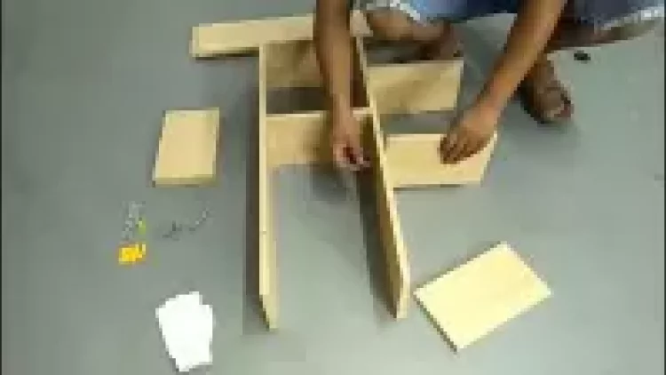 爱剪辑-S型墙上置物架安装视频