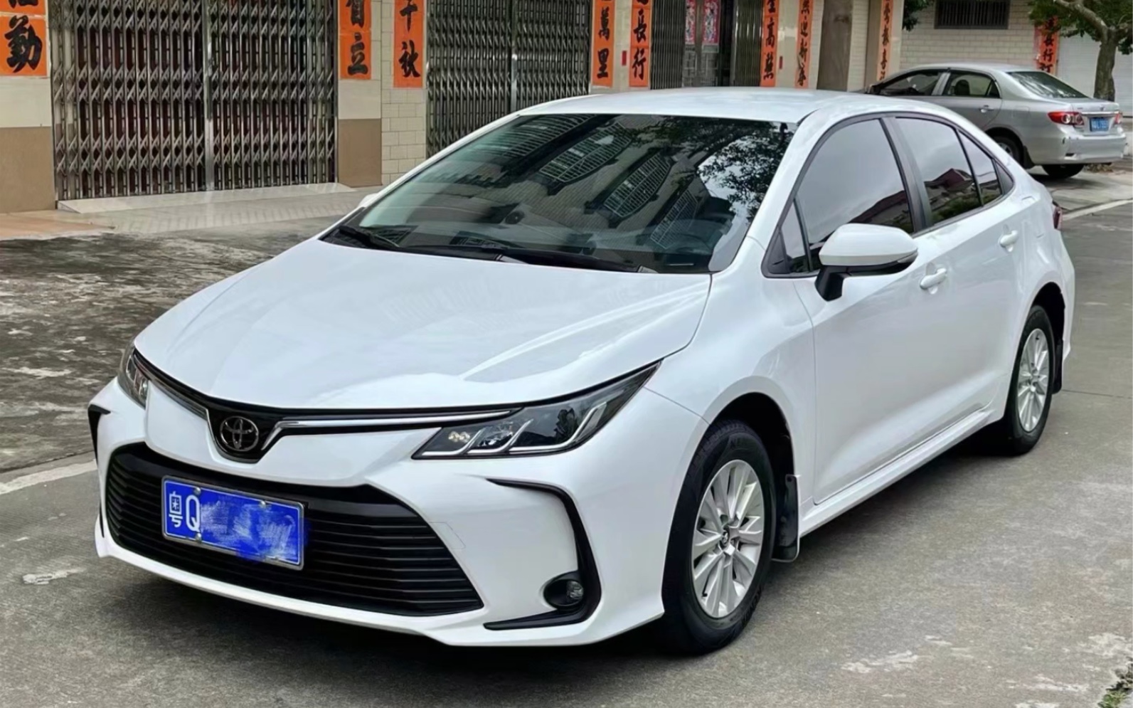 2021年3月丰田卡罗拉1.2T,一键启动无匙进入,预碰撞辅助系统车道...