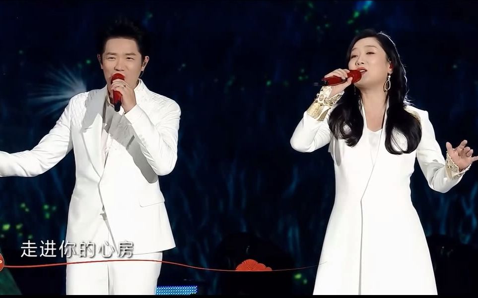 【凤凰传奇】华彩传承晚会献唱