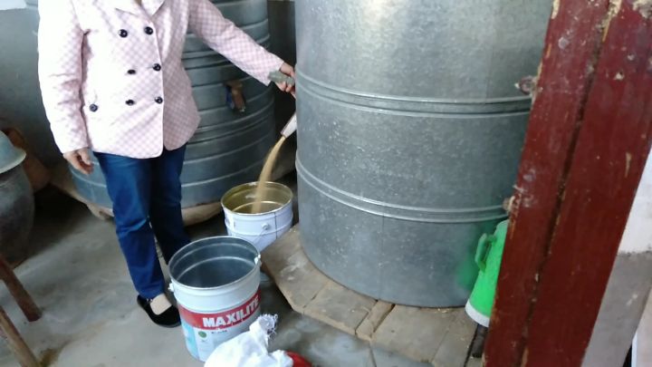 从稻谷变成大米的过程,农家大米是怎样碾出来的?