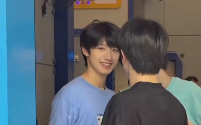【TF家族】TF三代欢乐谷游玩 无滤镜无美颜