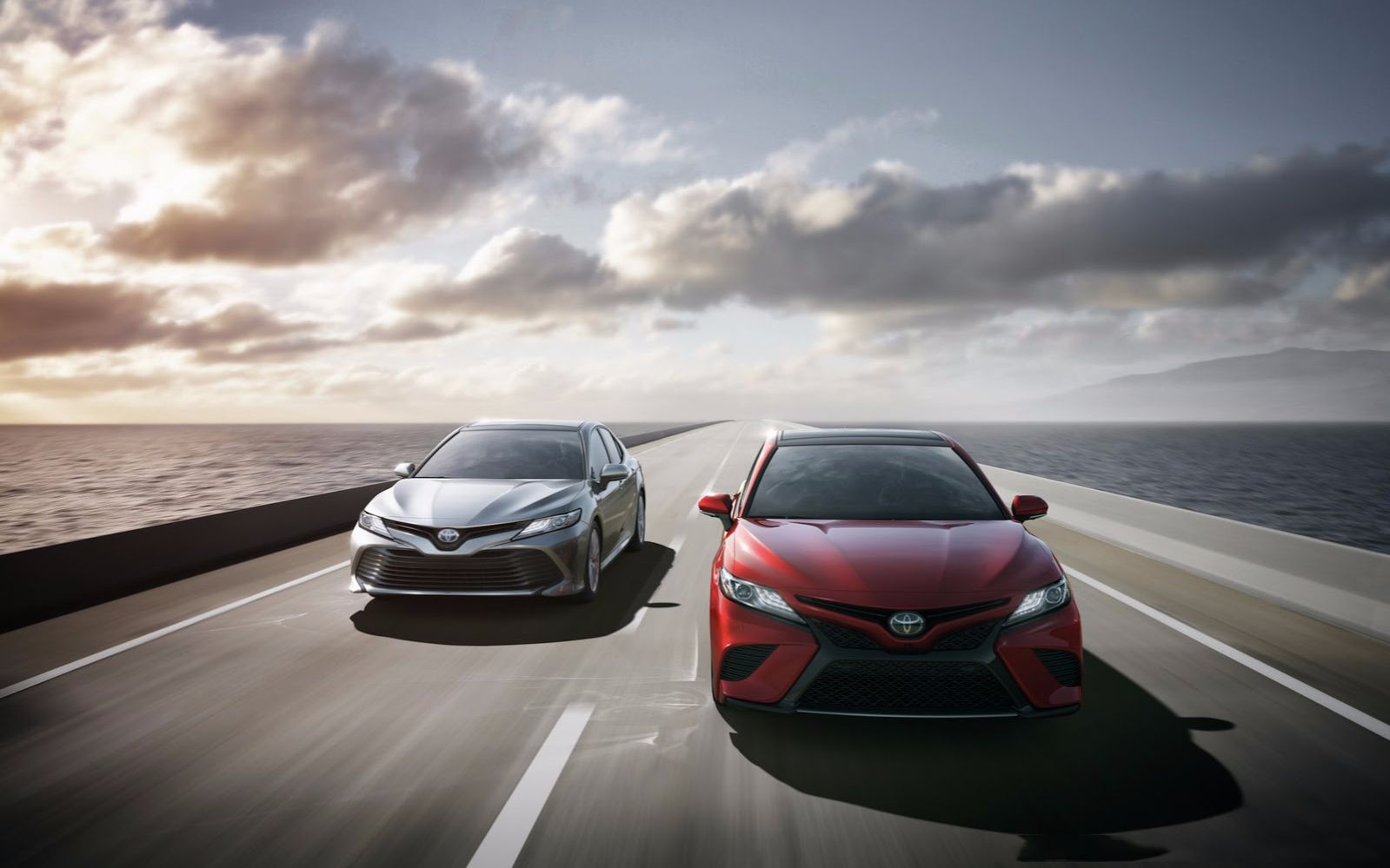 【每日车闻】全新平台和全新设计 重获新生的2018款丰田凯美瑞