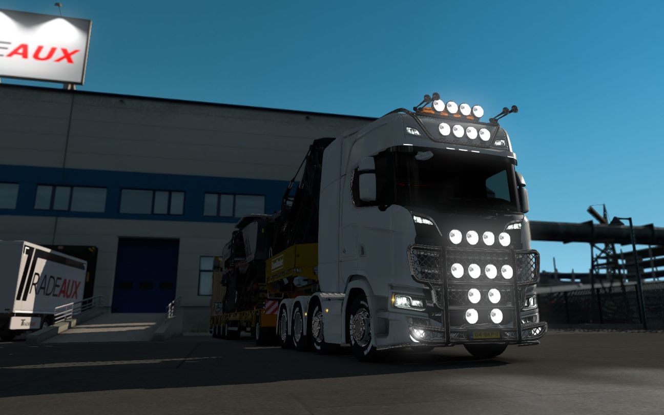 《欧洲卡车模拟二》鼠标序列档 SCANIA S730拉沥青机跑跨国