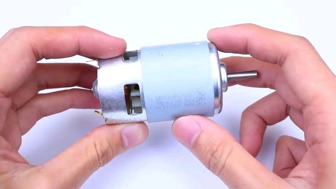 网上买来4个电机,装到自行车上改造成电动车,效果还挺意外#改装