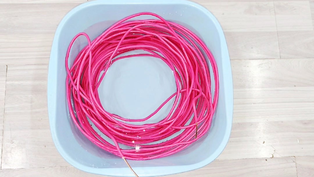 只有一根电线没办法形成回路,怎么测量绝缘电阻?方法其实很简单