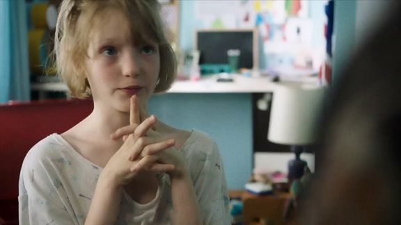 真实事件改编,女孩和大叔玩挠痒痒游戏,父母10多年都未发现!