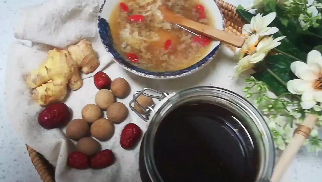 桂圆红枣姜茶,美容养颜补气血,常喝可使脸色红润、暖胃驱寒佳品