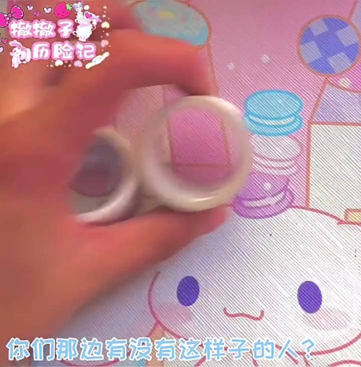 有的人则放在了隐形文件夹里,时间长了也就淡忘了