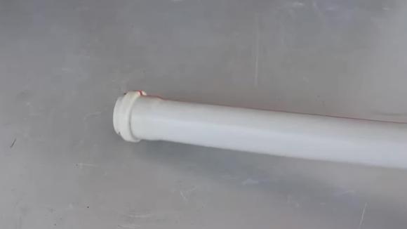 用PVC管制作的抽水机,使用起来还不错,不服不行