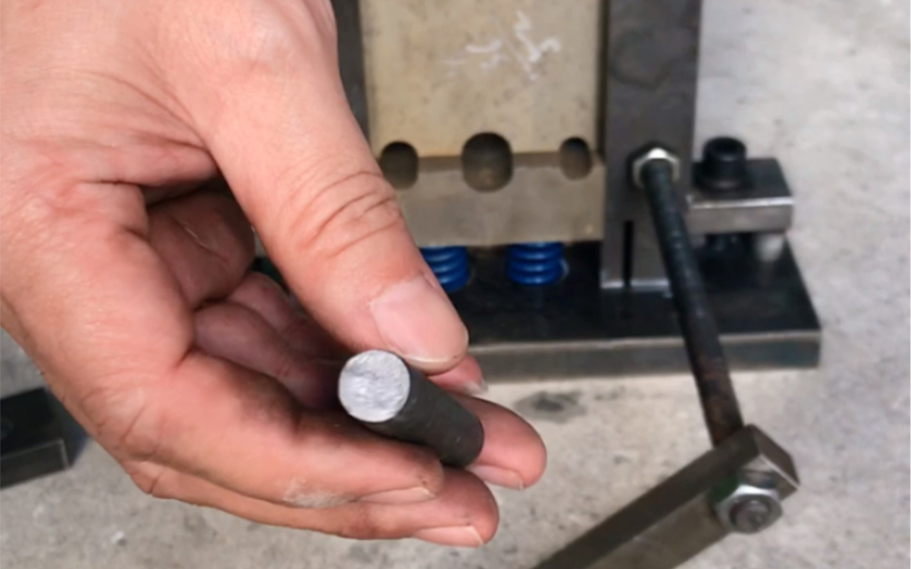 20、15、12圆钢铁棒钢筋切断冲床模具,角铁槽钢冲孔切榫头机械