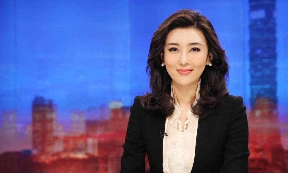 新闻主持人是怎么快速背下稿件的,原来秘诀全在它!