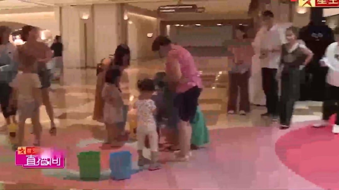 垃圾分类快闪公益活动上海举行,推进生活垃圾分类工作开展