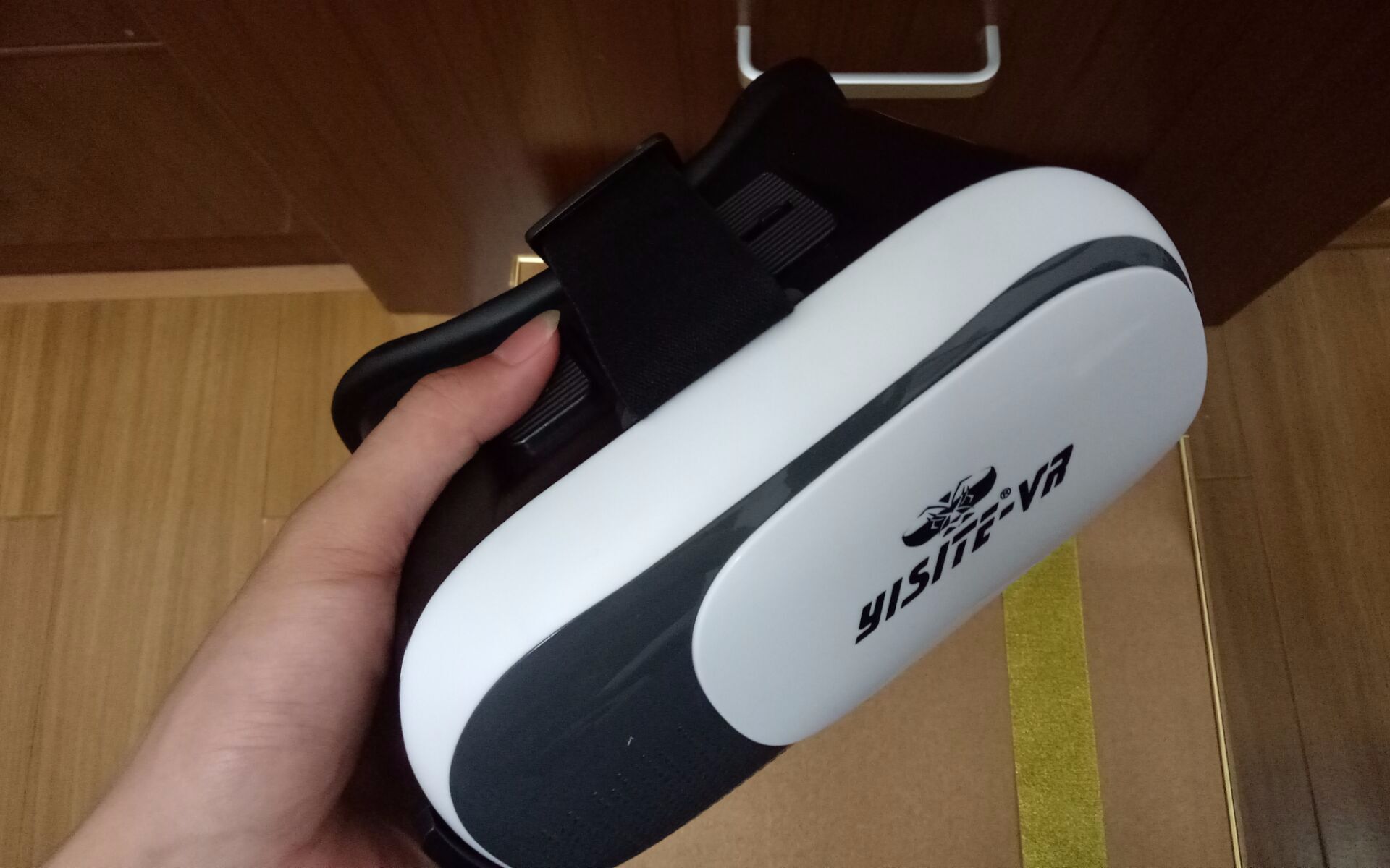 14.9包邮的VR眼镜测评