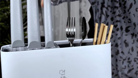 颜值到性能都直击人心,一套刀架就让厨房高级感飙升