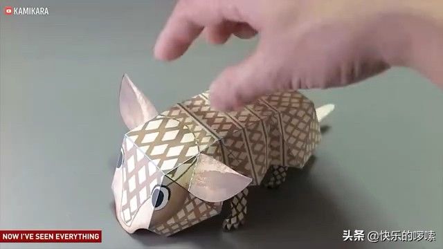 日本设计师Haruki Nakamura 制作的超酷纸模玩具,创意满分!
