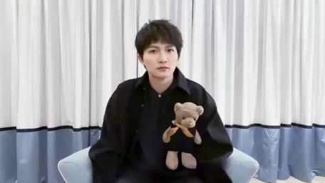 周深微博最新更新,回顾2020,回答网友众多问题。展望2021年!