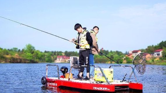不仅是垂钓必备,更是垃圾的"天敌"!MTC模块化系列工作船为水上作业...