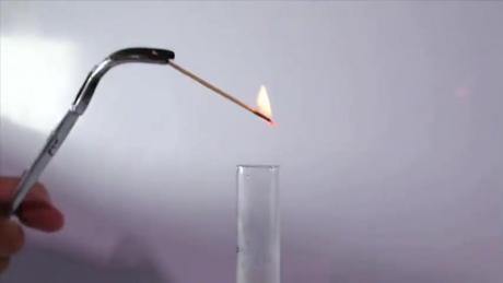 初三新版化学实验视频:第28讲,金属与盐酸稀硫酸的反应