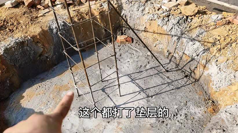 农村建房砌基础,条形基础用红砖砌上来行吗?