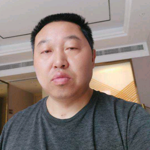 坚持哥 