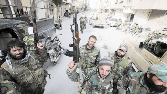 叙利亚将迎来一场更大的混战,恐怖分子袭击军事据点,美见死不救