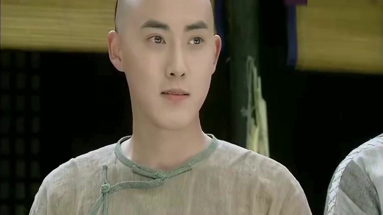 新还珠格格:永琪用真心感动小燕子,小燕子被感动得稀里哗啦的