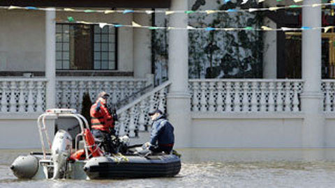 美国受灾地区停电家庭总数升至71.5万户