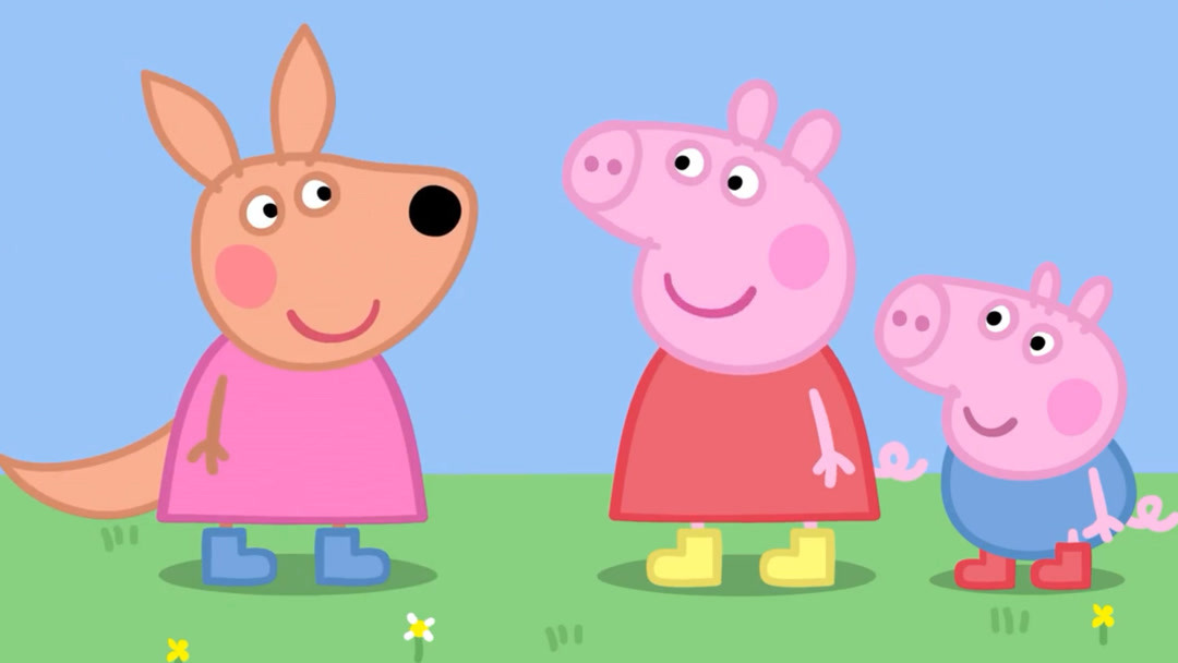 小猪佩奇和乔治认识了凯莉的弟弟乔伊,他喜欢在妈妈的口袋里呆着