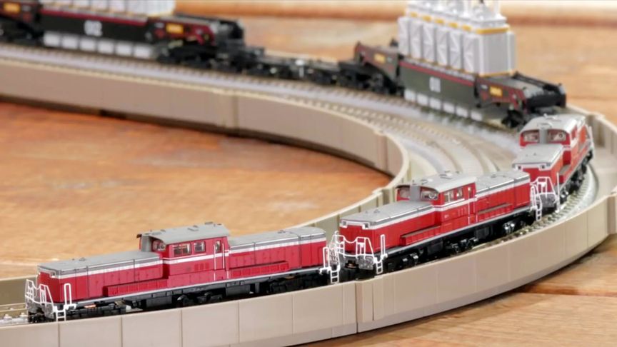 精致的铁路模型,这模型车仿真度真高