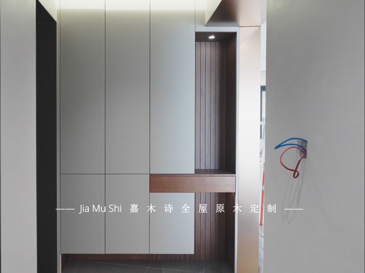 深圳纯实木全屋定制宝能城现代风入户鞋柜