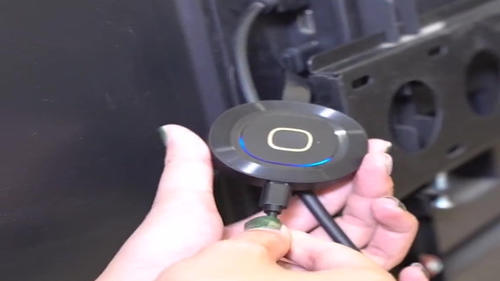 我国发明的手机无线同屏器,办公娱乐在家就可以解决