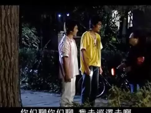 一个学校的家长会感动中