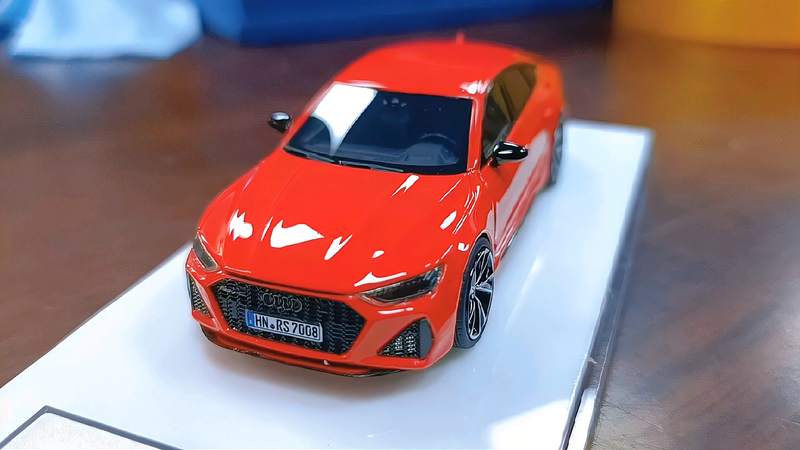 MH奥迪RS7 1/64米萨诺红树脂汽车模型