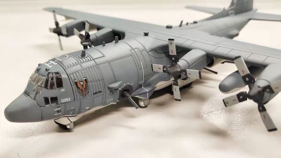 ac130空中炮艇 合金飞机模型1:144 s14威龙c130大力神 使命召唤