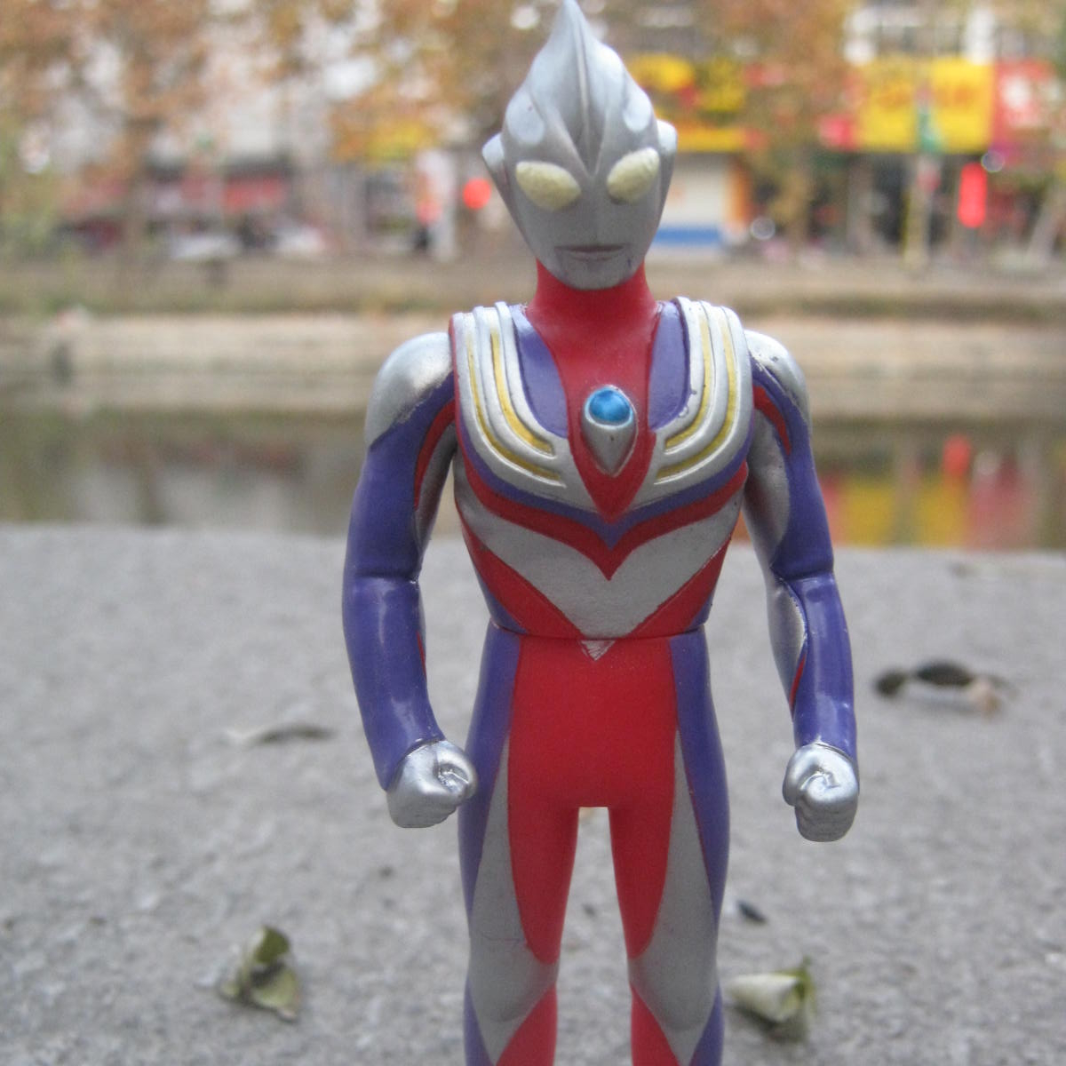 奥特曼的玩具凹凸man 