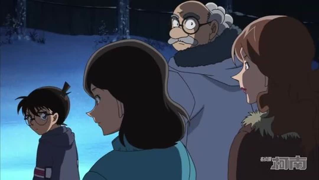 柯南:摔一跤都能发现线索,柯南开始怀疑了,这肯定是一起谋杀!