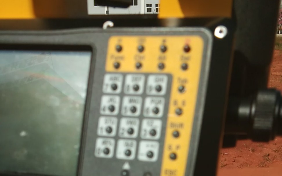 如何正确使用全站仪