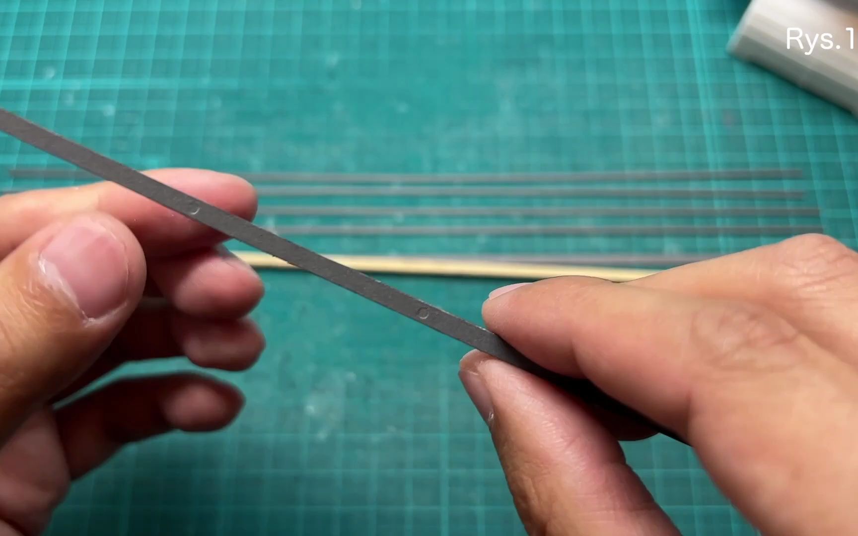 日本纸模型大神卡尔自行臼炮纸模型制作过程#5,车体