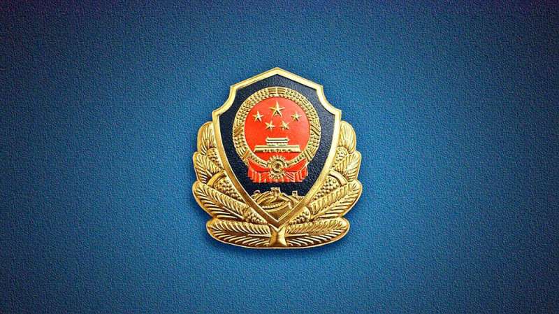33名网络诈骗嫌疑人押解回四川 有在校大学生涉案